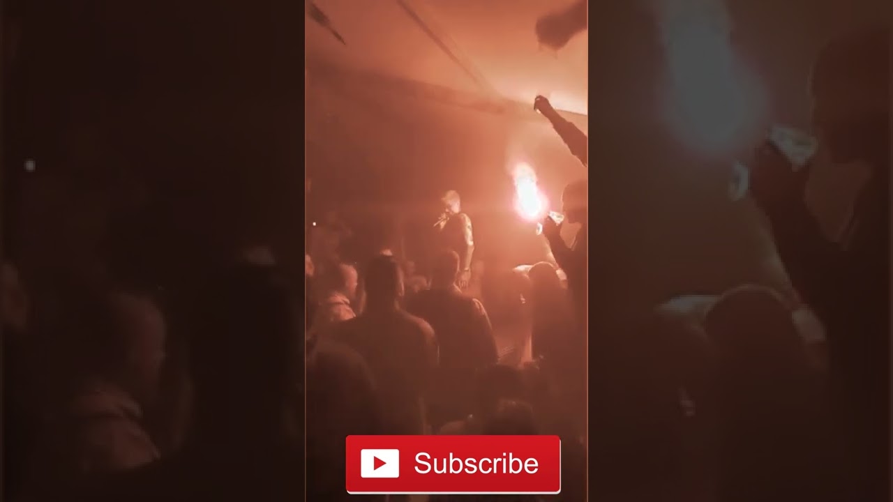 Pornostar tedesca in tribunale per un supposto saluto nazista: si ...